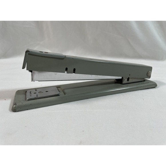 Irvin Idustries | Office | Vintage Irvin Industries Stapler Model 75b ...